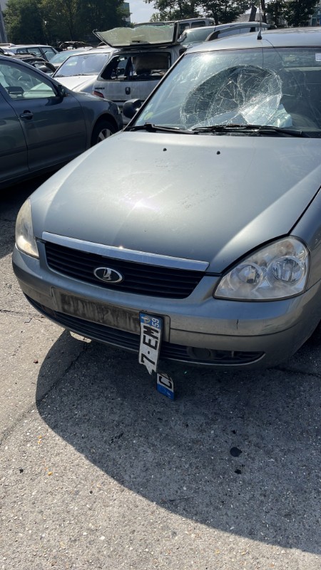 LADA PRIORA 2171 BREAK - 54331 (11) - TLVCAR